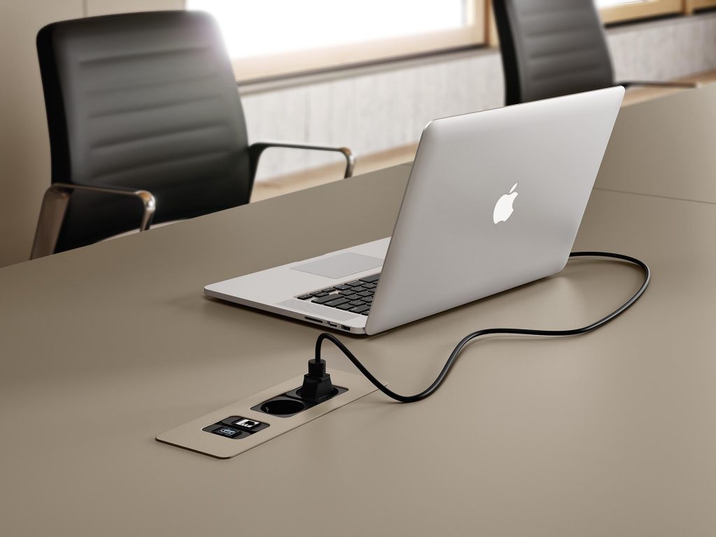 Atreo Conference Table | Alea | Alan Desk Conference