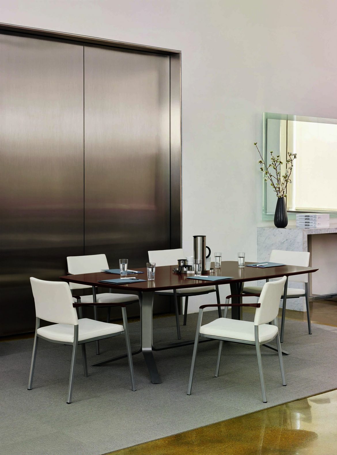 Vero Meeting Table | Arcadia | Alan Desk