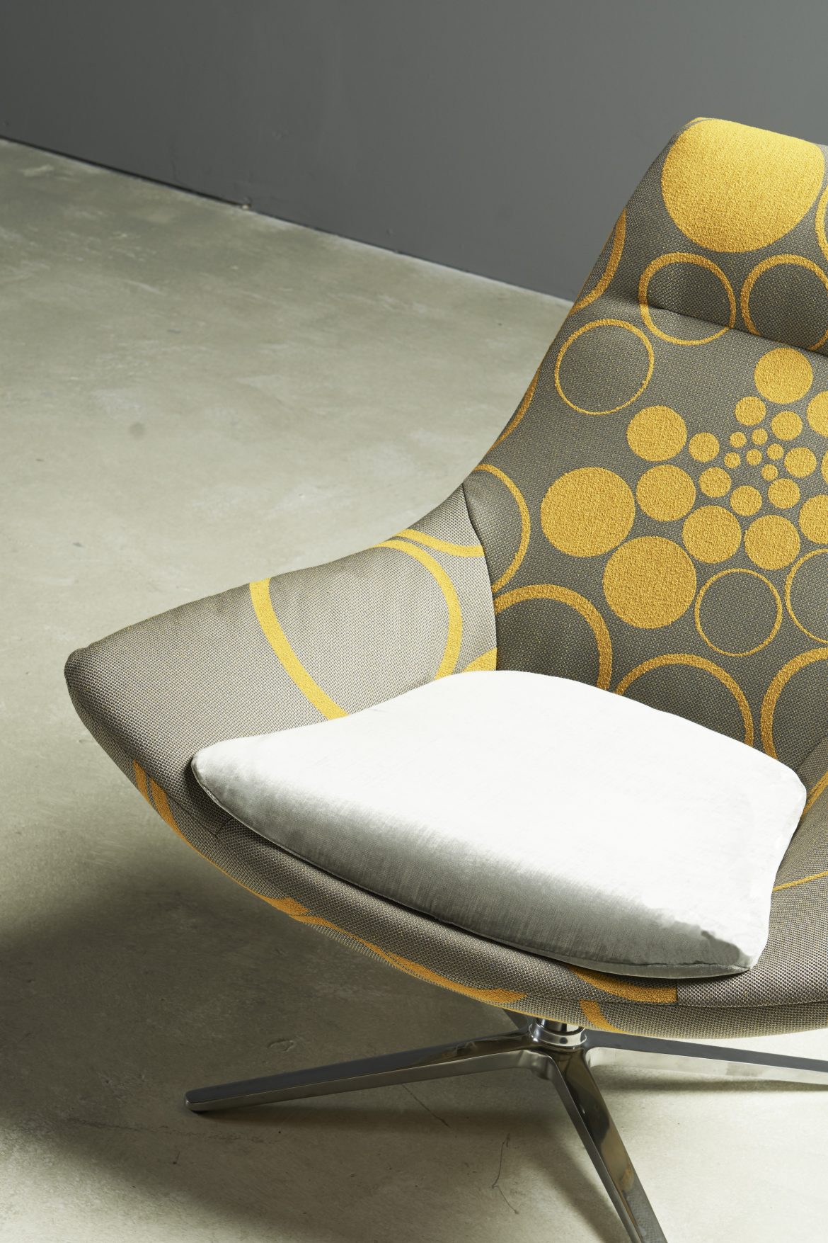 Astro Lounge Seating | Via Seating | Alan Desk