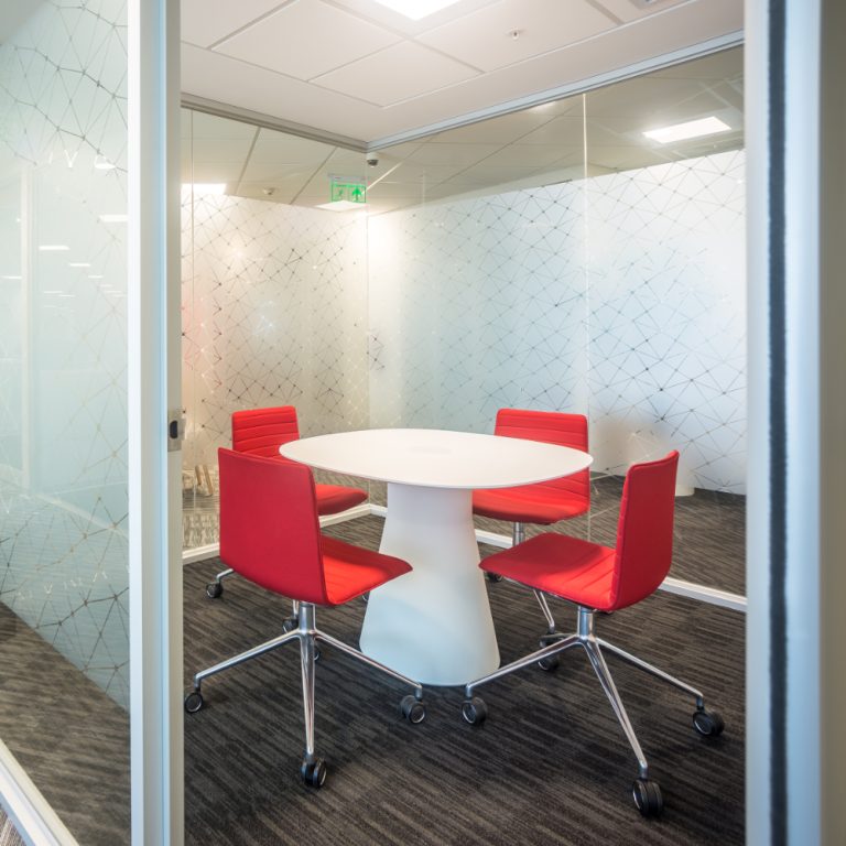 Reverse Meeting Table | Andreu World | Alan Desk