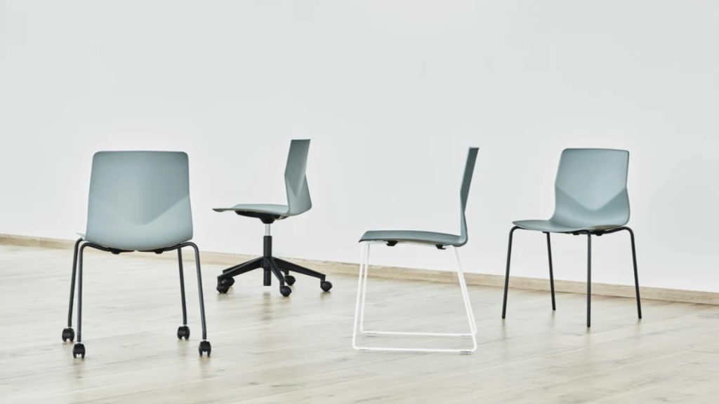 FourCast®2 Chair | Alan Desk